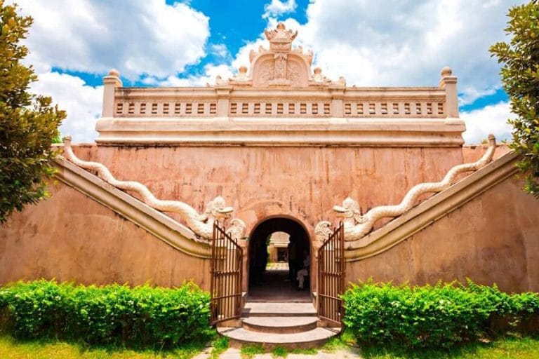 Yogyakarta Heart of Java I Indonesia Impression